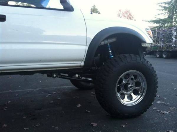 Photo Gallery - Tacoma Straight Axle Kit